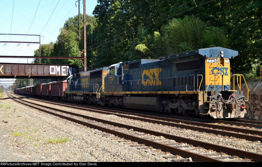 CSX C40-8W 7734 long hood forward leading O038-25